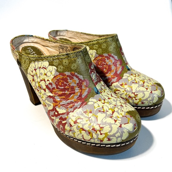 Fossil | Shoes | Fossil Green Floral Print Clogs Us 5 | Poshmark